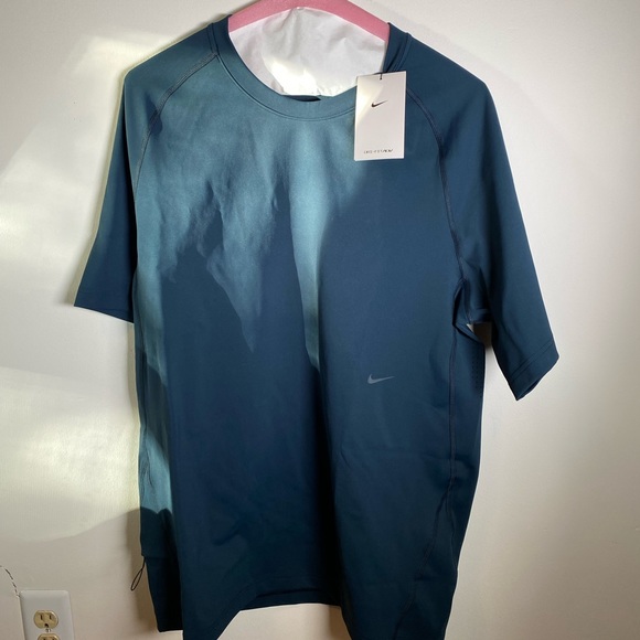 Nike | Shirts | New Mens Nike Training Shirt | Poshmark